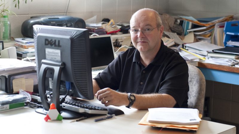 Vision scientist explains science behind that blue and black (or white ...