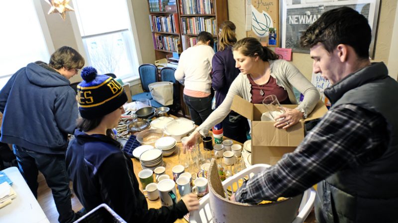 Newman Center students partner with UMSL social worker to help peers ...