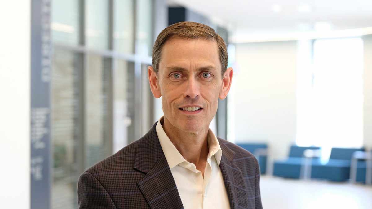 Alumnus Don Mueth returns to UMSL 33 years later as member of inaugural ...