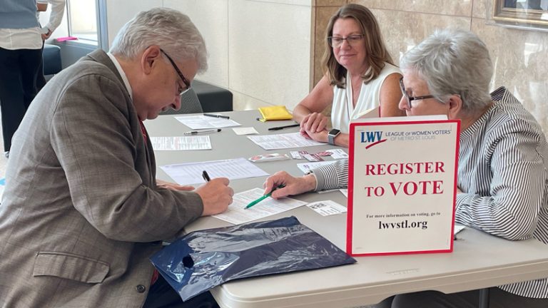 Proud to be an American: Vice Chancellor Chris Spilling becomes ...