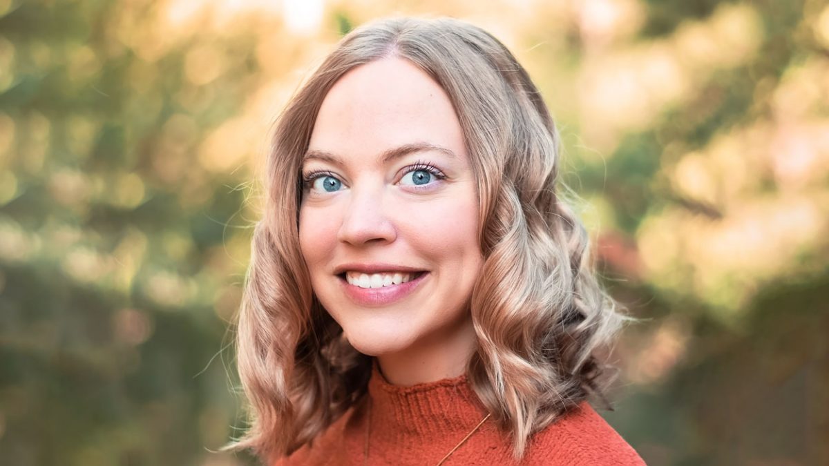 2020 Optometry grad Dr. Kelly Deering finds her passion serving those ...