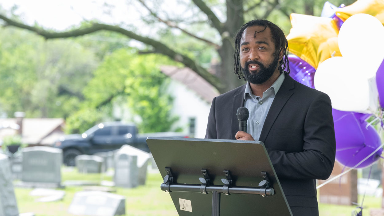 UMSL Engineering students celebrate opening of new Greenwood Cemetery ...