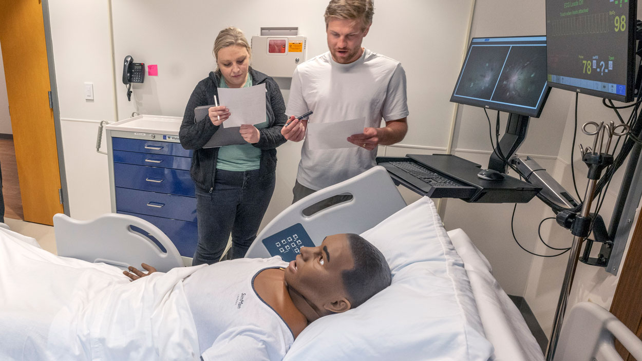 Nursing, Optometry students team up for mock hypertension exams in Nursing Simulation Lab - UMSL ...